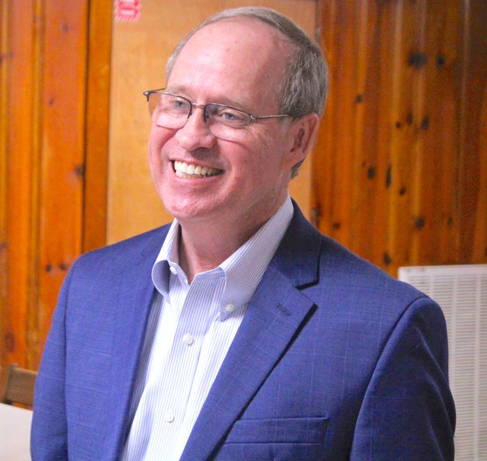 Rep. Greg Murphy meets with Wilson voters