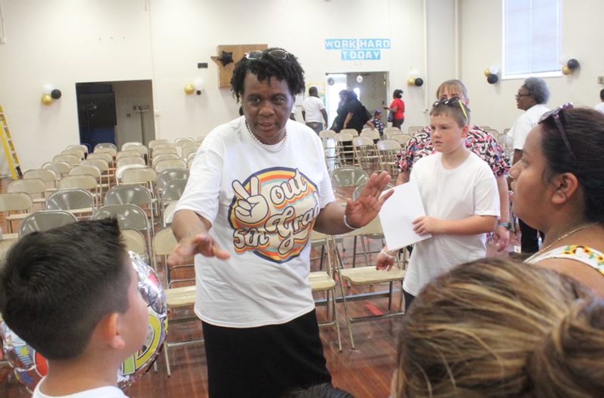 Students, staff say goodbye to closing Winstead, Toisnot schools