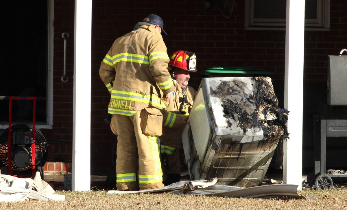 5 displaced after fire in clothes dryer damaged home