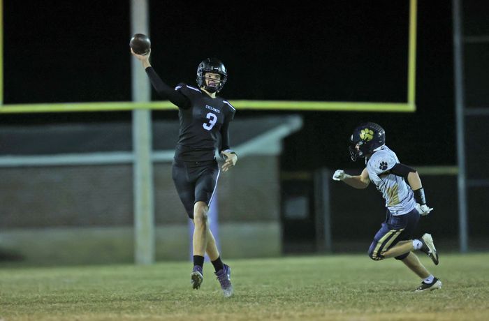 Cyclones wrap up record 8-player football season