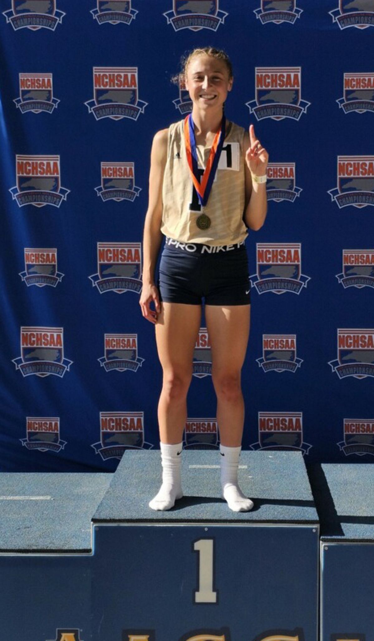 Fike’s Pope sets state 3-A meet record in 3,200 win