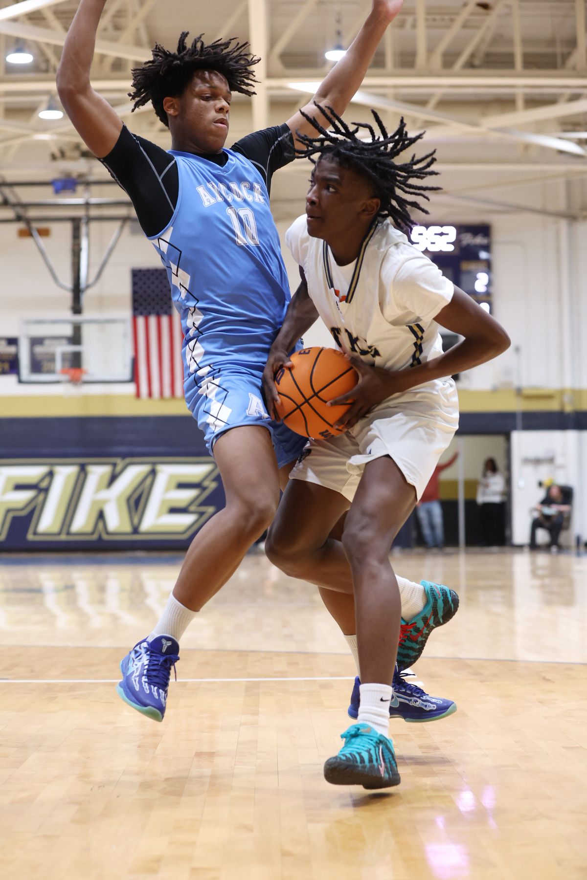 Demons crunch Falcons to keep pace in Big East