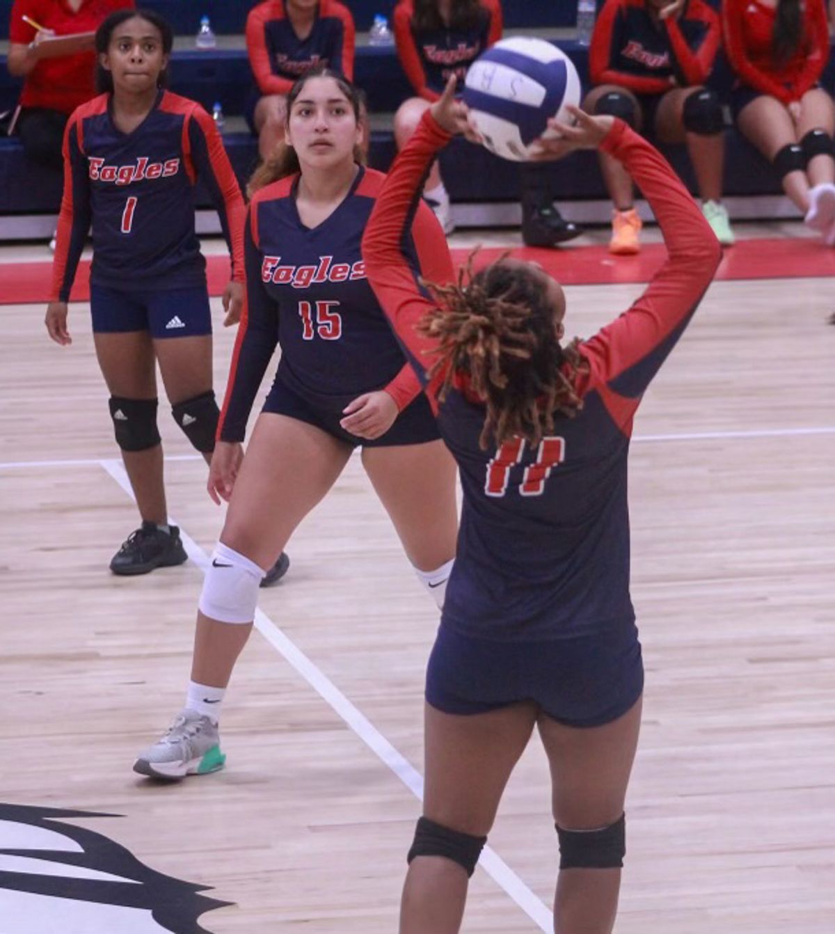 DASH holds off Sallie B in 5