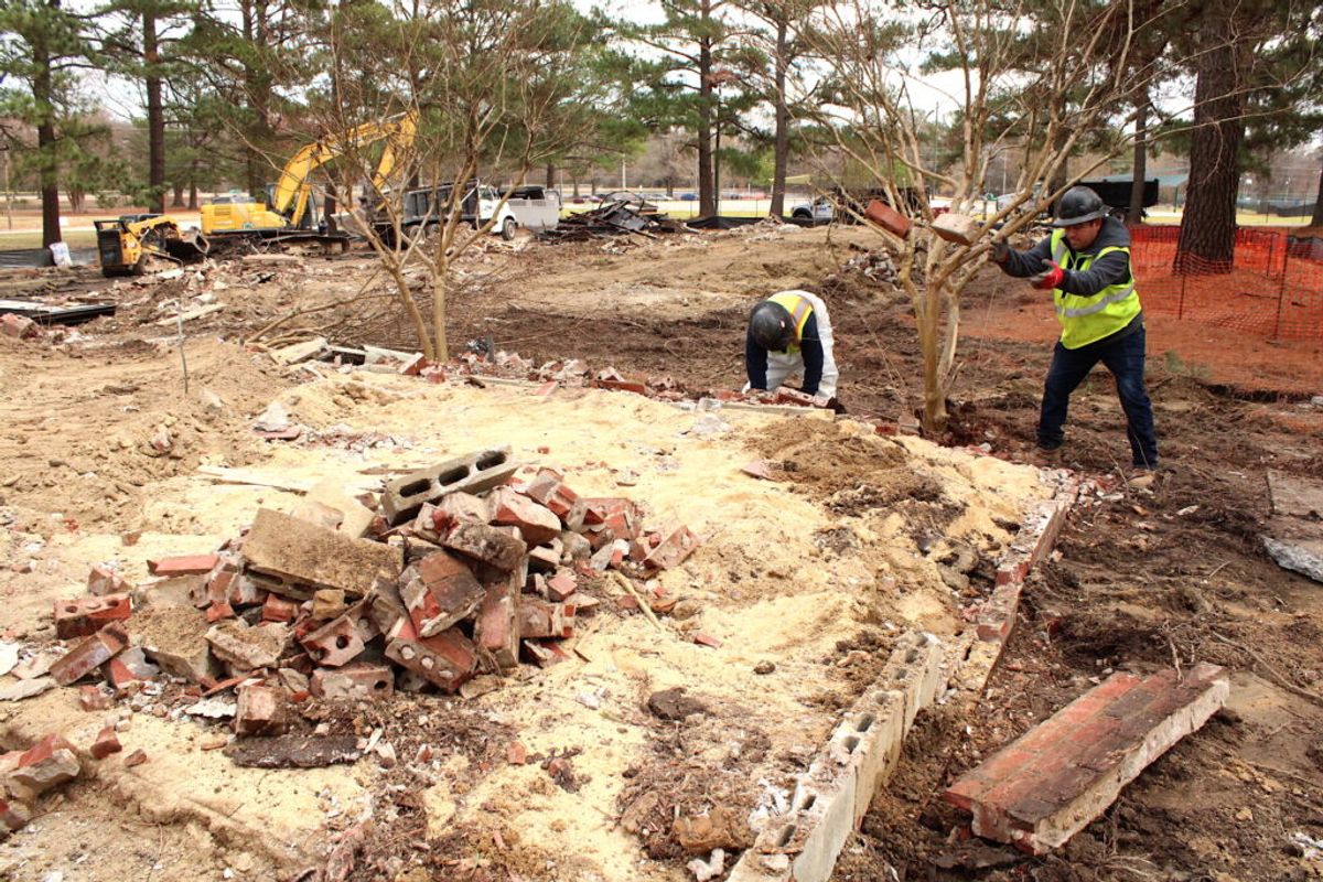 Toisnot apartments razed, clearing space for future use