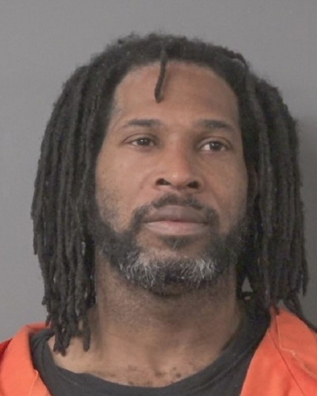Man accused of assaulting deputy during chase remains at lar...