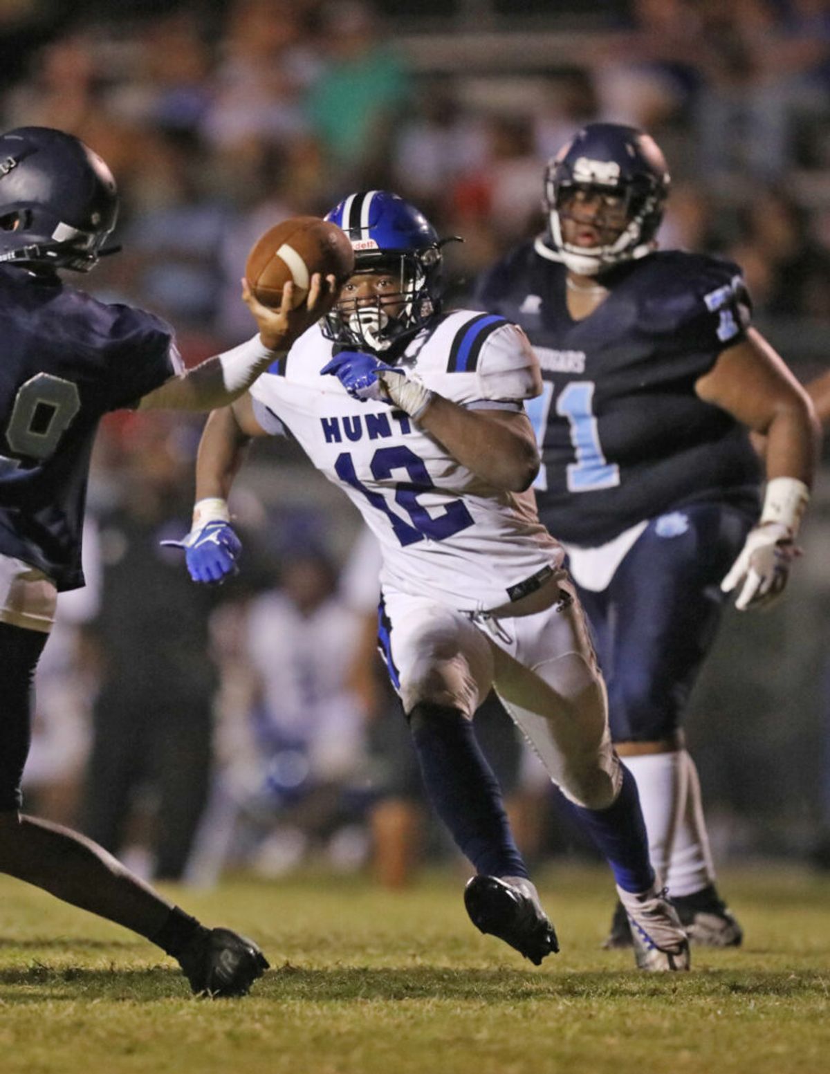 DEFENSIVE PLAYER OF THE YEAR: Hunt’s B-loftin an A-lister as...