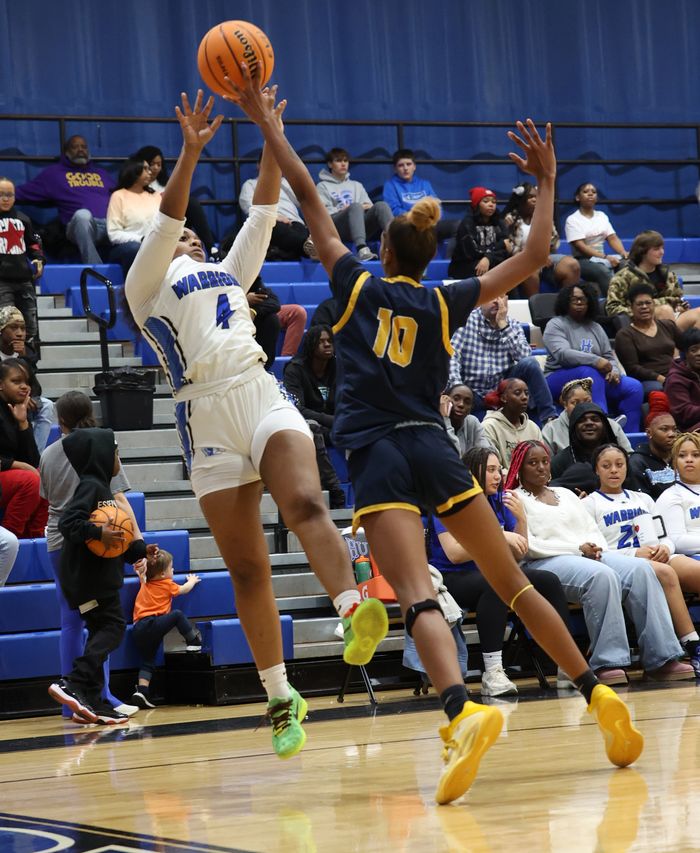 Gryphons slug Warriors 56-18