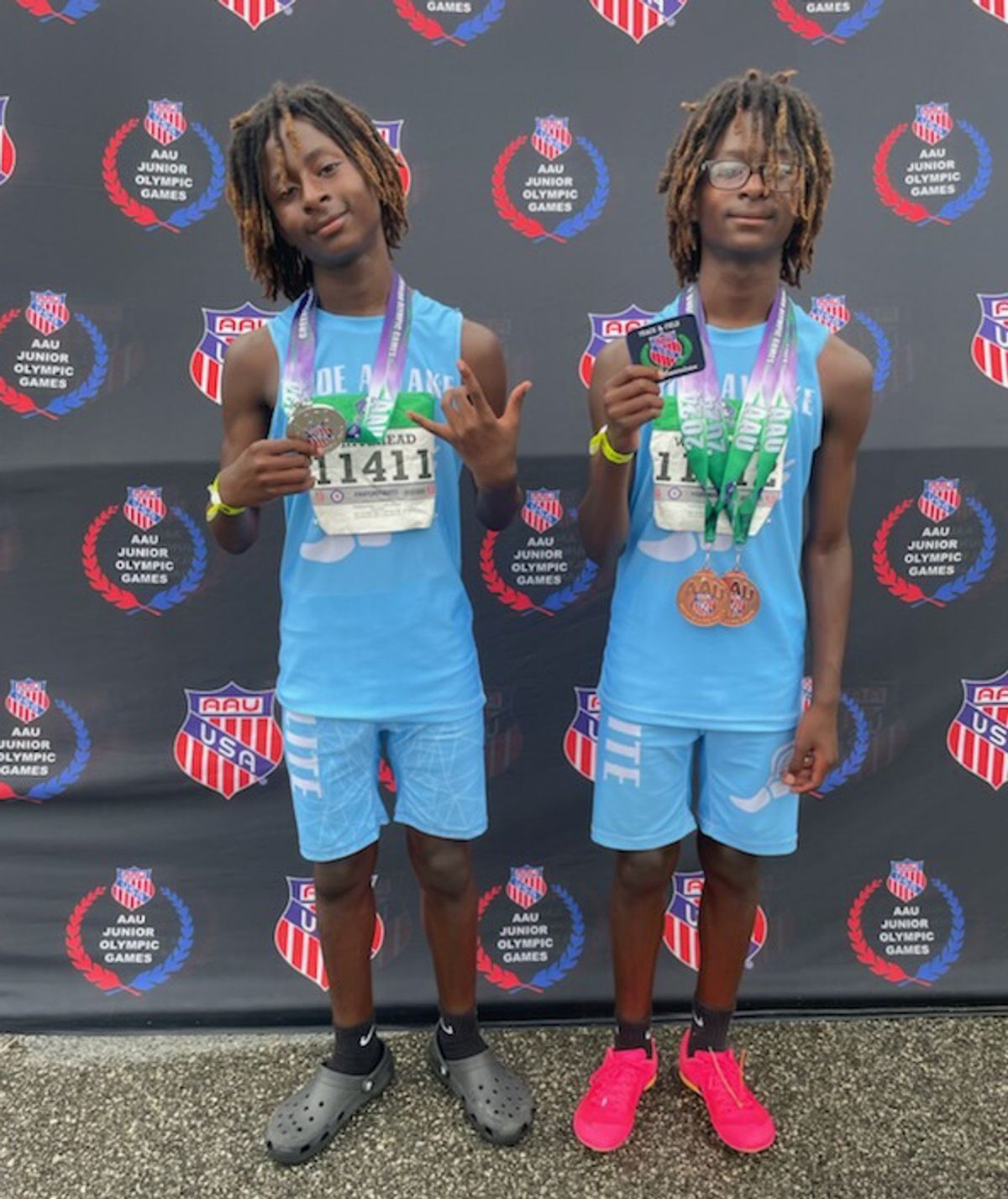 Whiteheads, Hicks top another dazzling summer for Wide Awake track