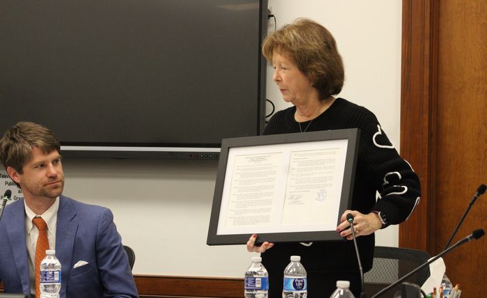 Board honors the late Gov. Hunt with resolution