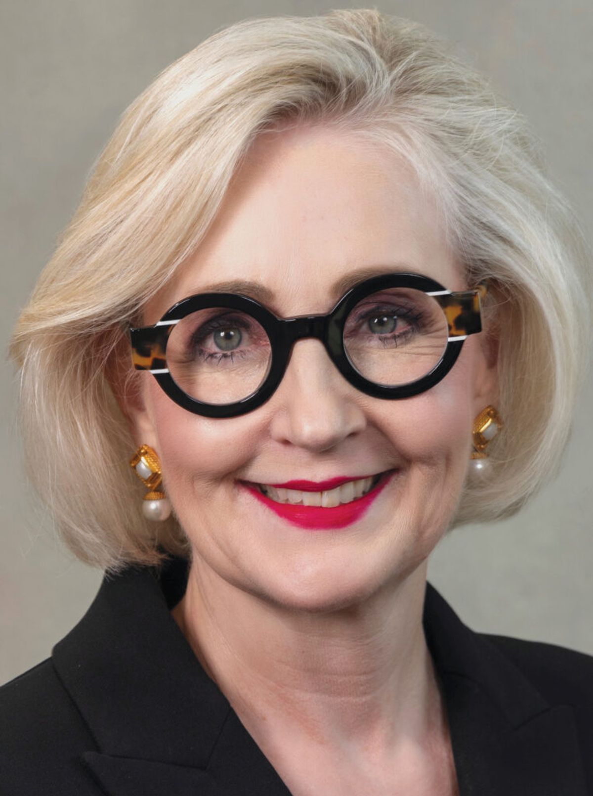 Financial adviser Kim Hoffman named to best-in-state list