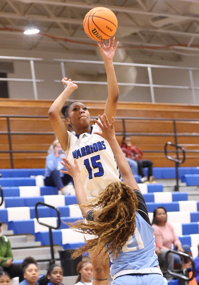 Host Bruins only team with a win in 47th Eastern Carolina Classic girl...