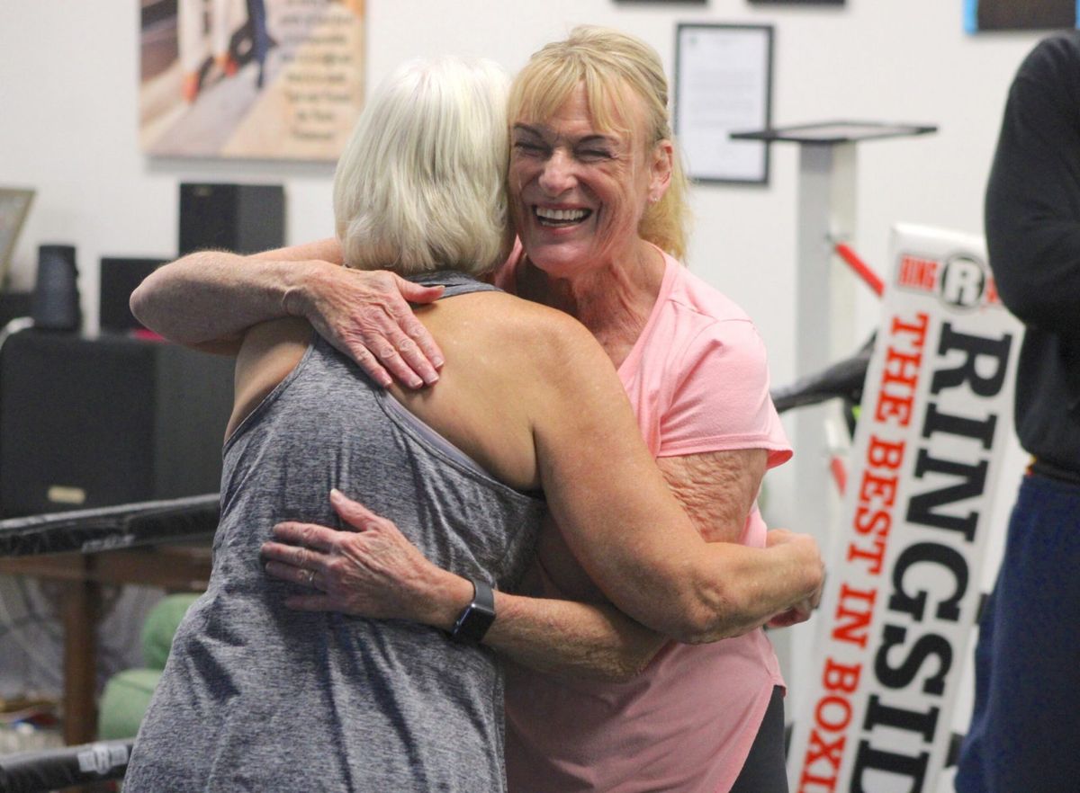 Unlikely pair to duke it out in playful duel