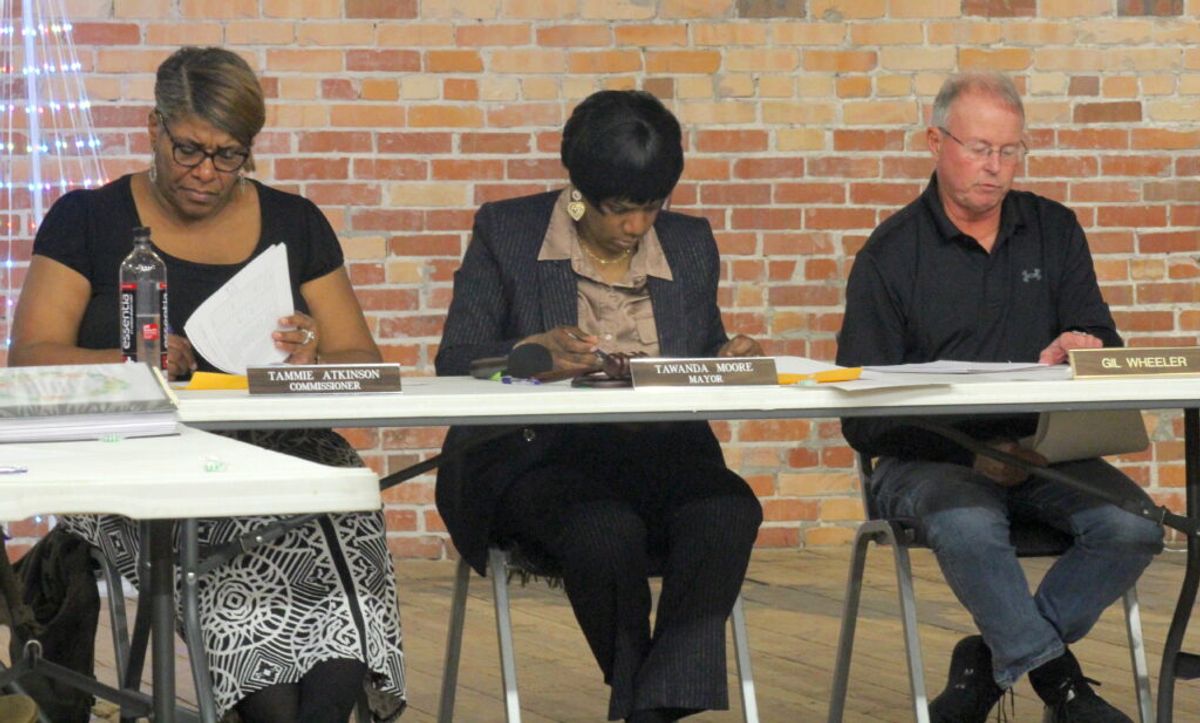 Elm City nixes utility management agreement
