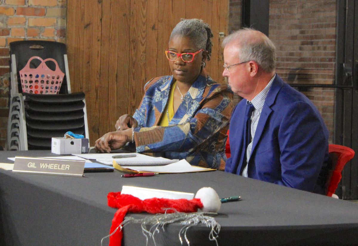 New Elm City officials take office