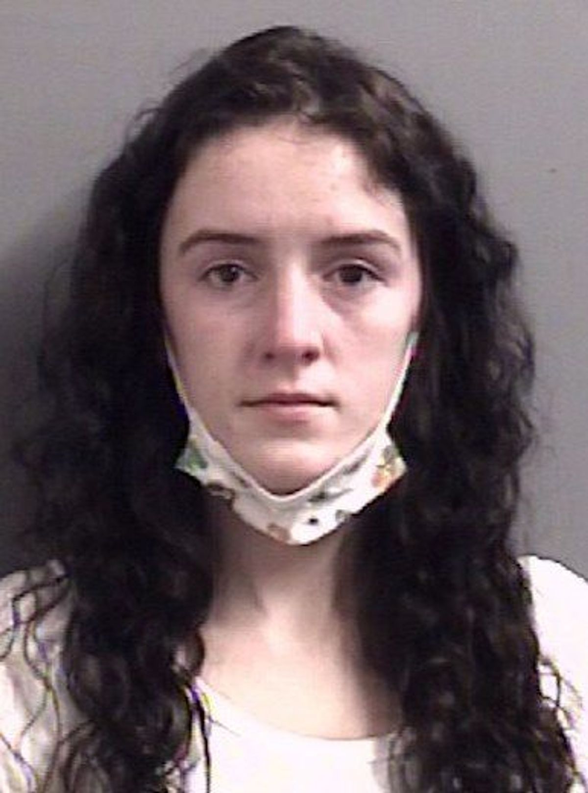Woman faces identity theft, fraud charges