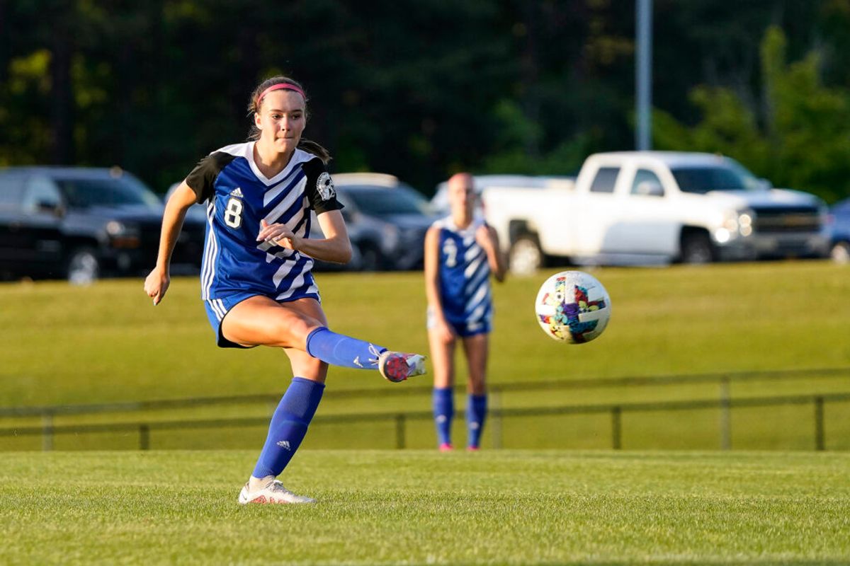 Bunn gets it done in the middle for Warriors in 1st all-state season