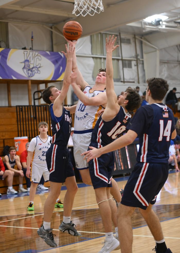 Parrott pulls away from WCA boys in 4th quarter, 56-47