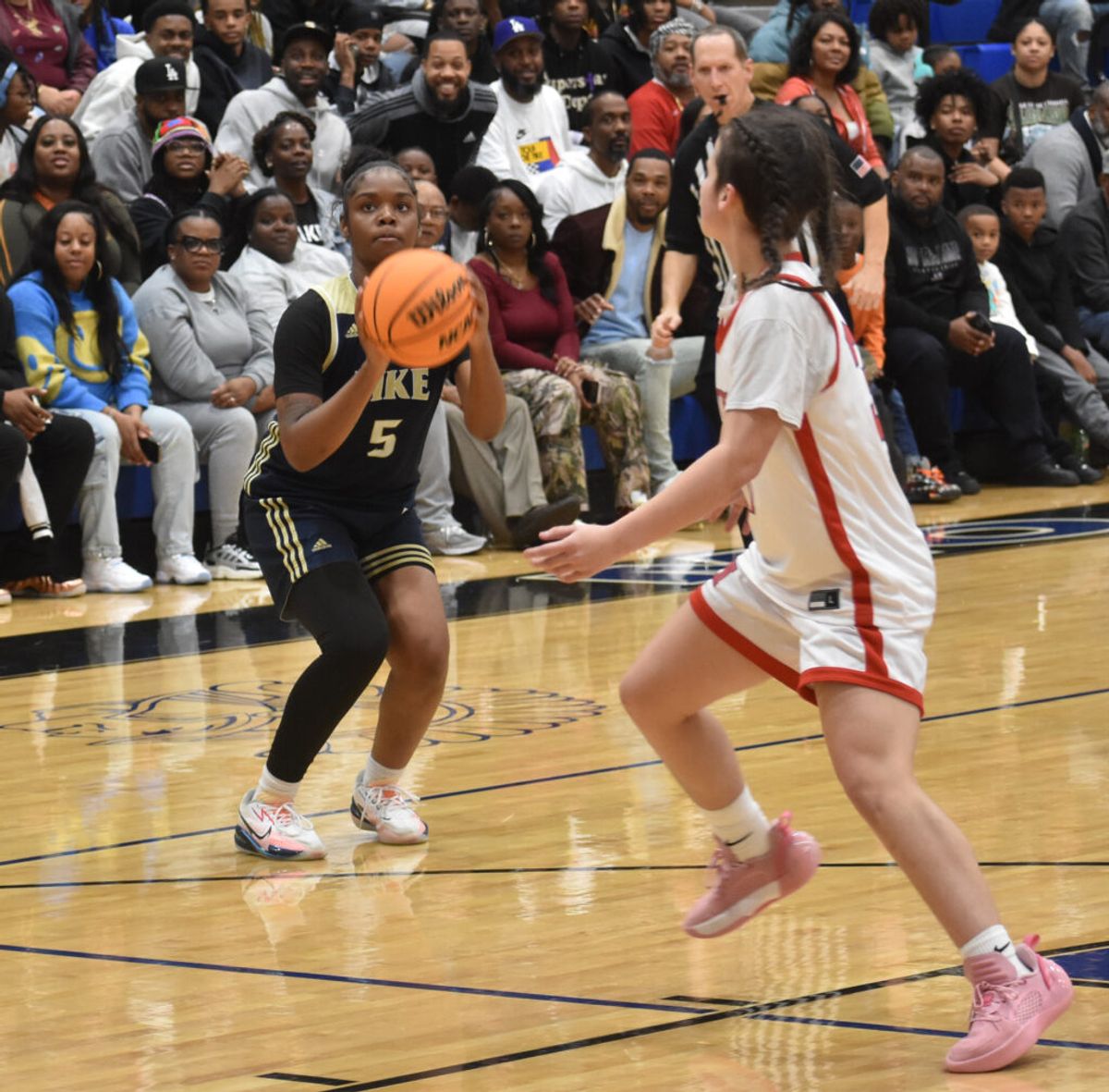 Freeman leads Fike to 21st girls title