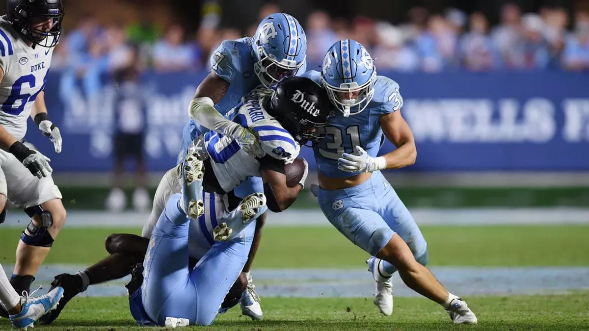 Blue Devils’ trickery stumps Tar Heels 32-25