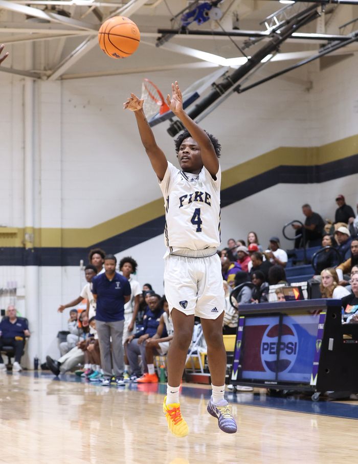 Demons crunch Falcons to keep pace in Big East