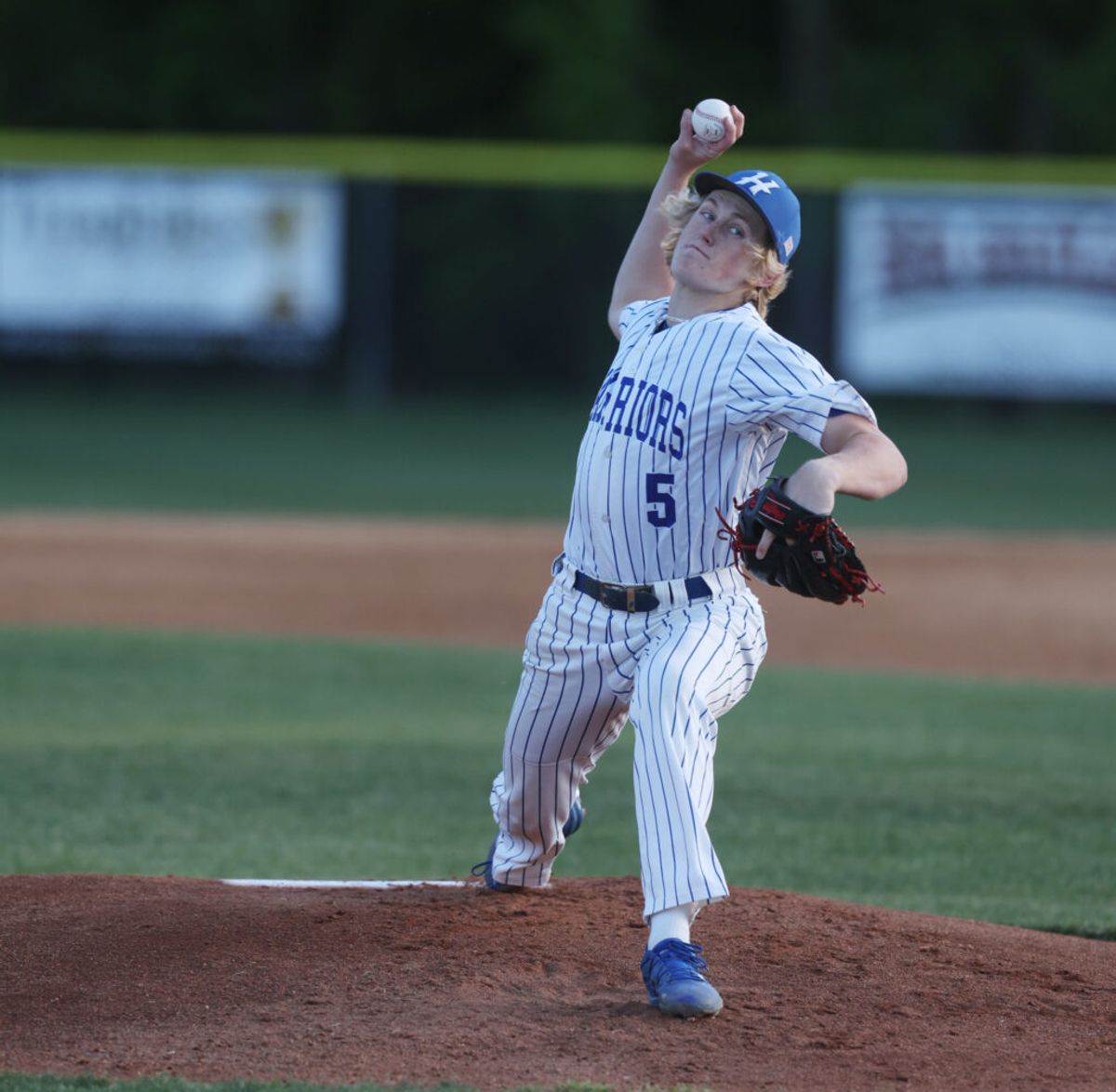 Warriors hand Wildcats first QCC defeat