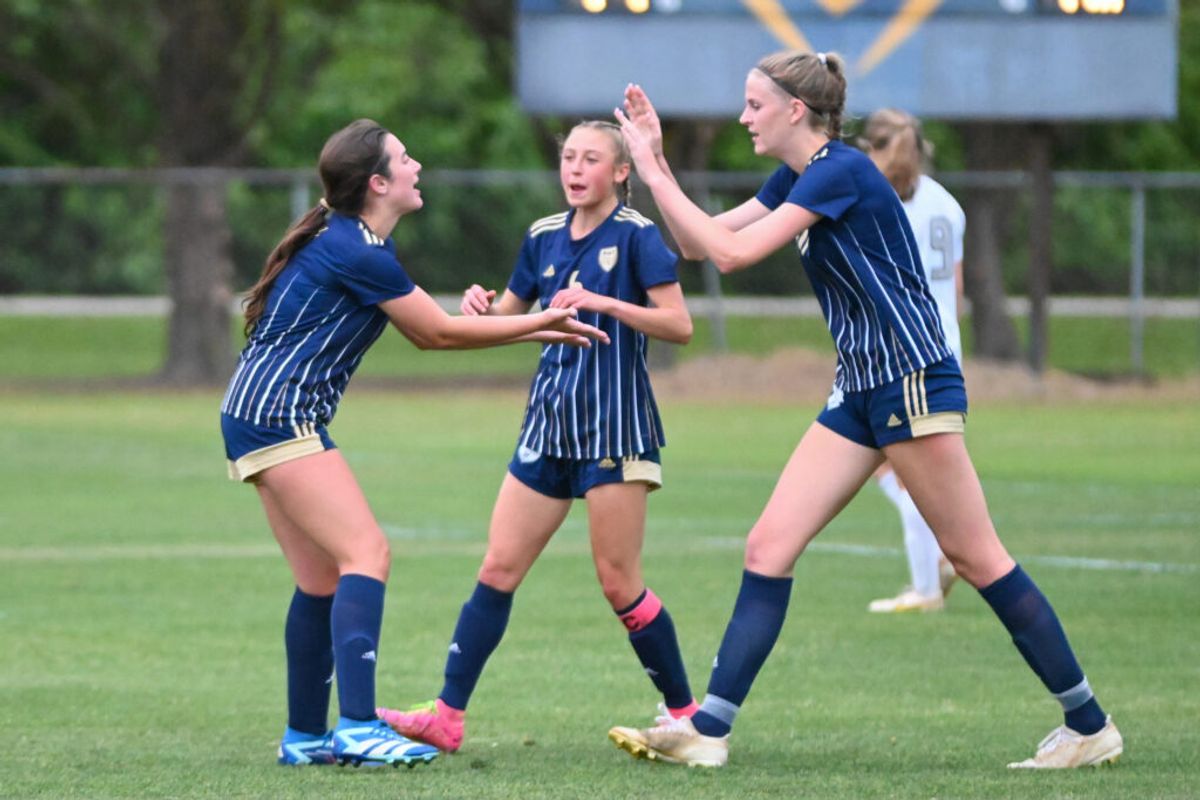 Demons’ road trip takes them to the 3rd round