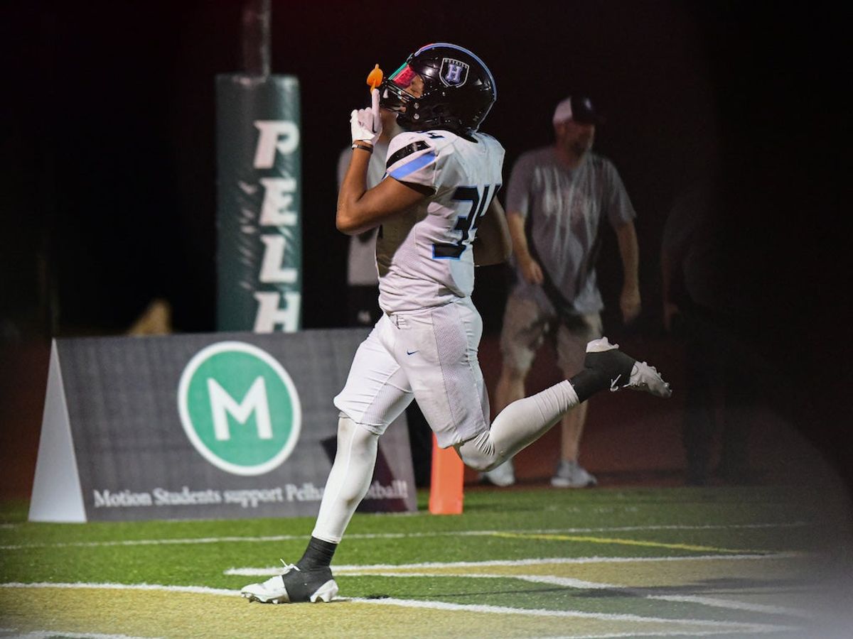 Jordan Washington explodes for 305 yards and four scores as Helena dom...