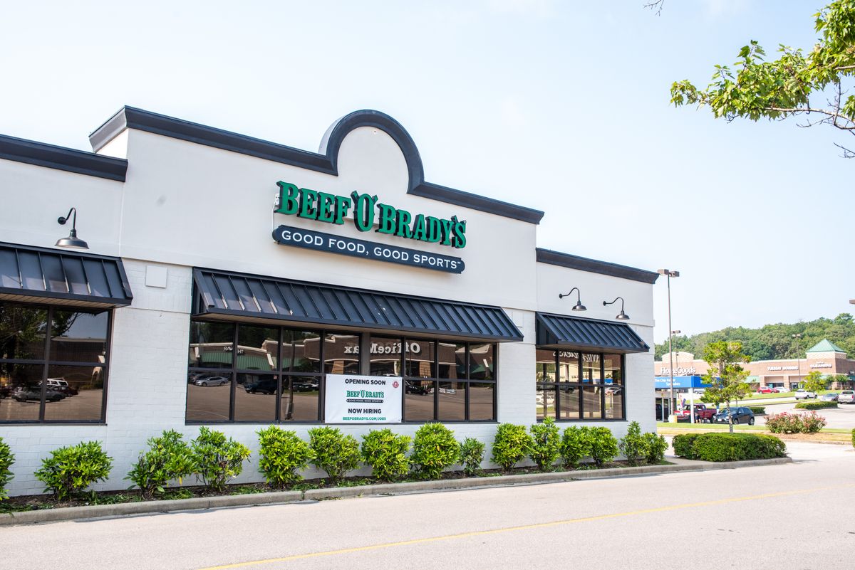 Beef 'O' Brady's Brook Highland announces its closure
