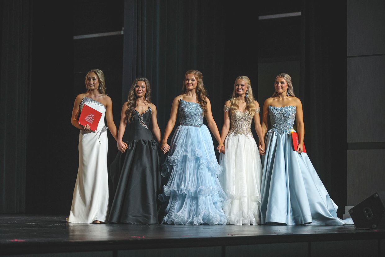 Oak Mountain's Grier Feldman crowned Miss Alabama's Teen 2026