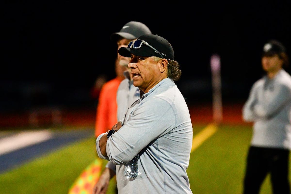 Robert Starr earns 400th career win as Spain Park survives at Oak Moun...
