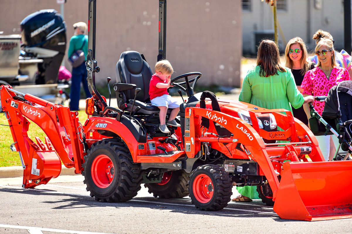 Columbiana Main Street to host free Touch-A-Truck event