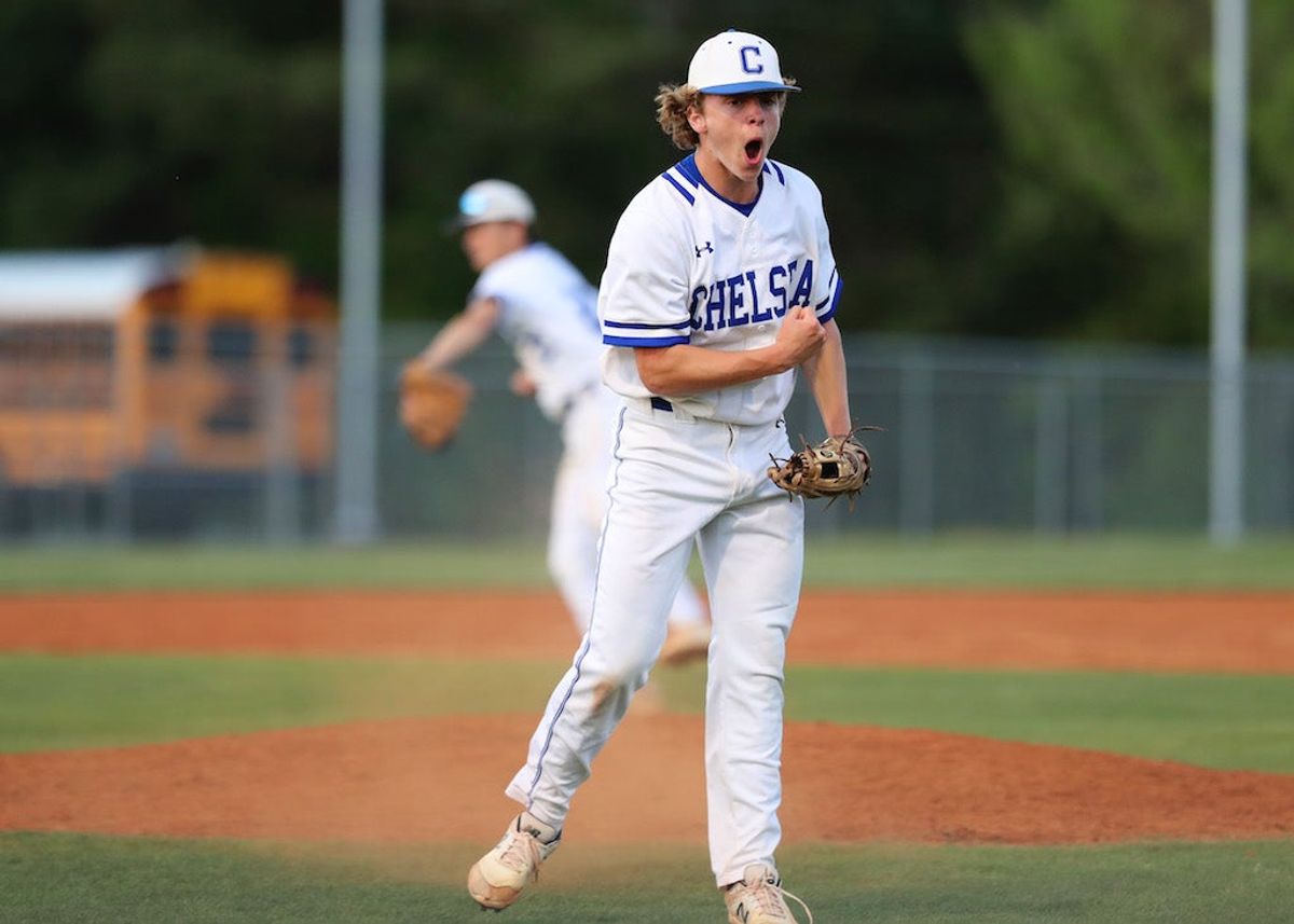 Chelsea keeps playoffs, area championship hopes alive with upset of Sp...