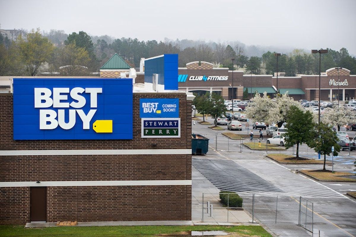 Best Buy opens new location on U.S. 280