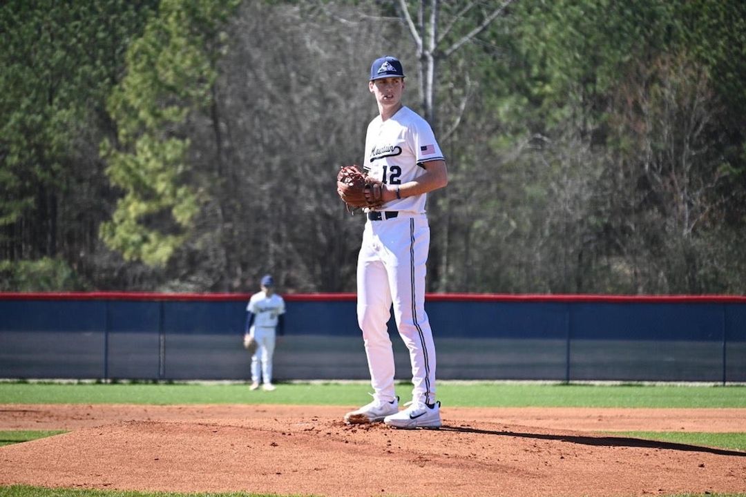 Oak Mountain improves to 4-1 with wins over Brookwood, Stanhope Elmore