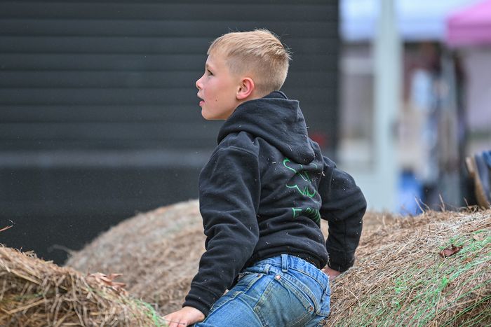 Helena Hollow puts on successful Mother’s Day Rodeo
