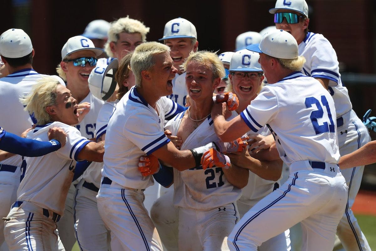 Chelsea walks off in ninth off Hartselle error to go up 1-0 ...