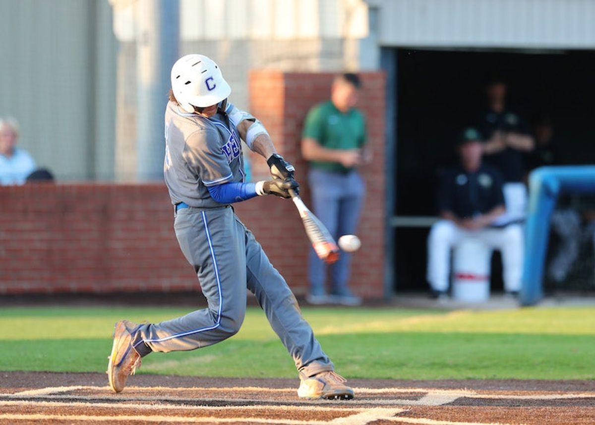 Chelsea wins season opener against Mountain Brook, starts 1-2