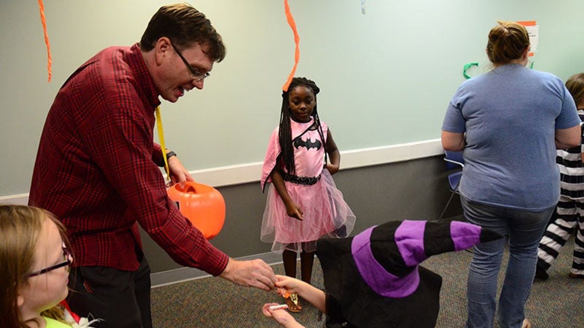 Helena library celebrates 50th anniversary of 'It's the Great Pumpkin,...
