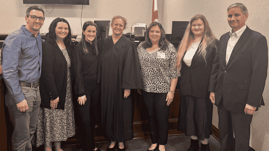 Judge Welborn swears in new CASA volunteers