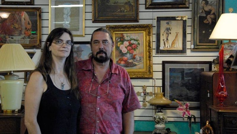 Couple moves antique resale store to Pelham