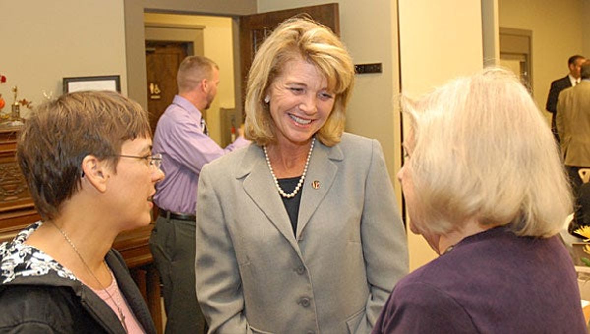 Handlon announces mayoral candidacy