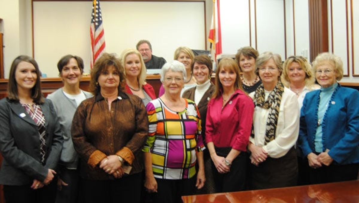 Judge Kramer swears in new CASA volunteers