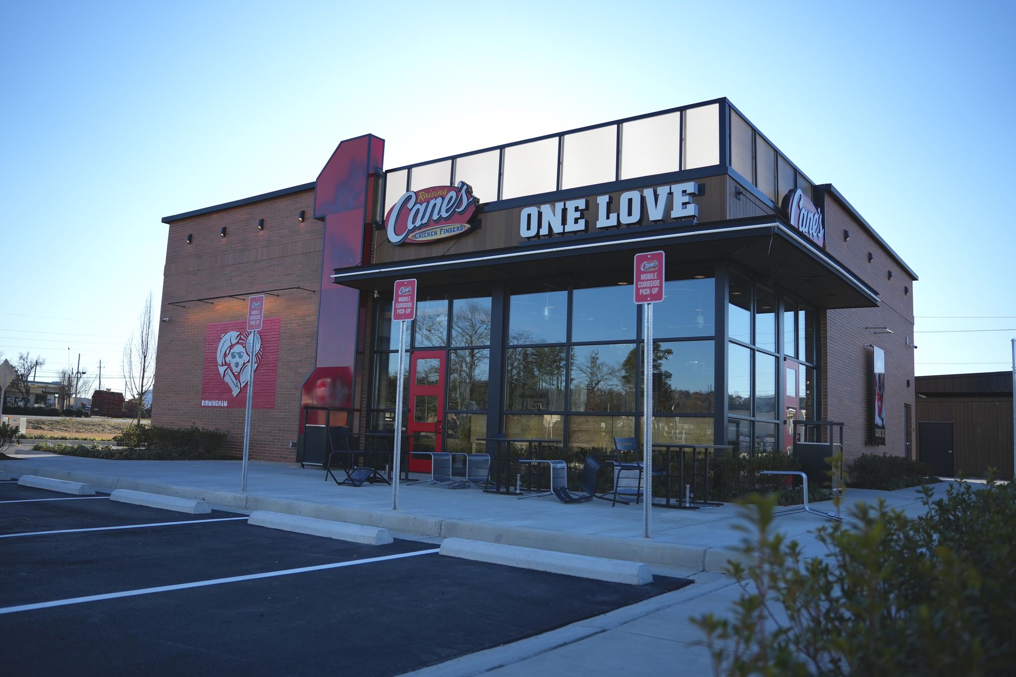 Raising Cane's Highway 280 set to open March 10