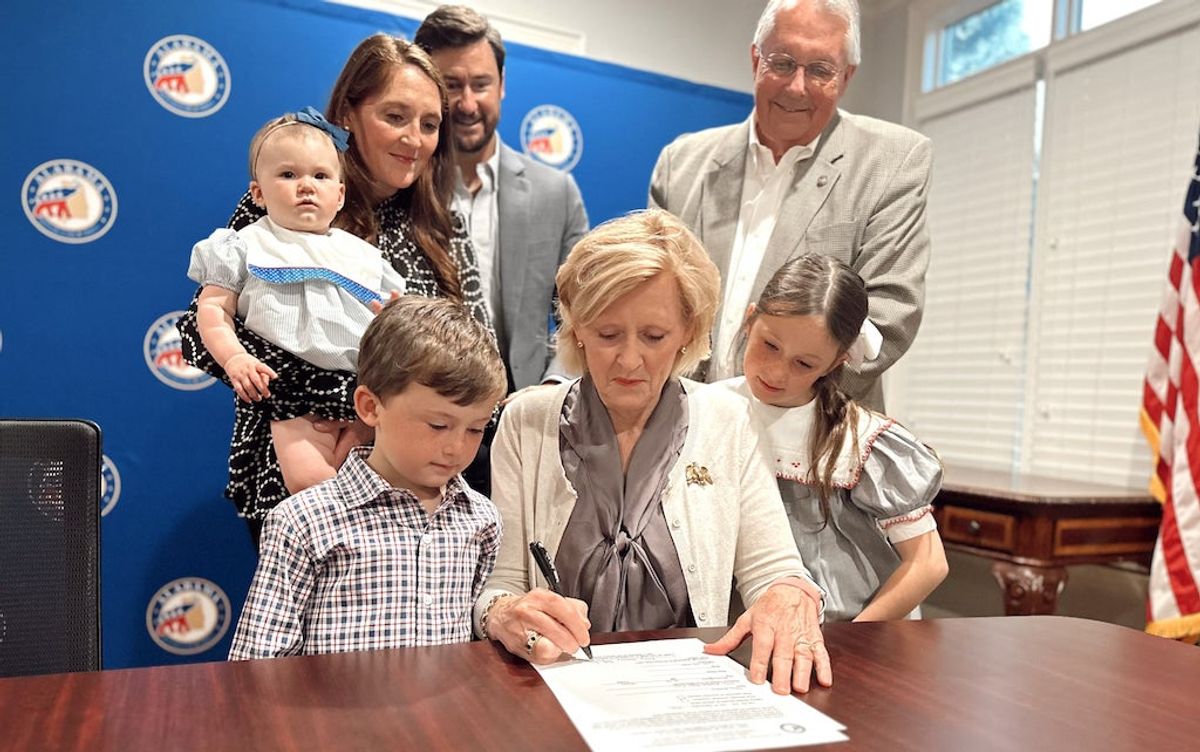 Kelly Mooney running for Alabama State BOE District 3