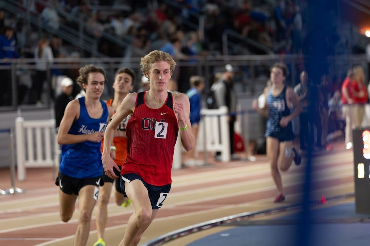 Oak Mountain's John Shoemaker breaks indoor state record as ...