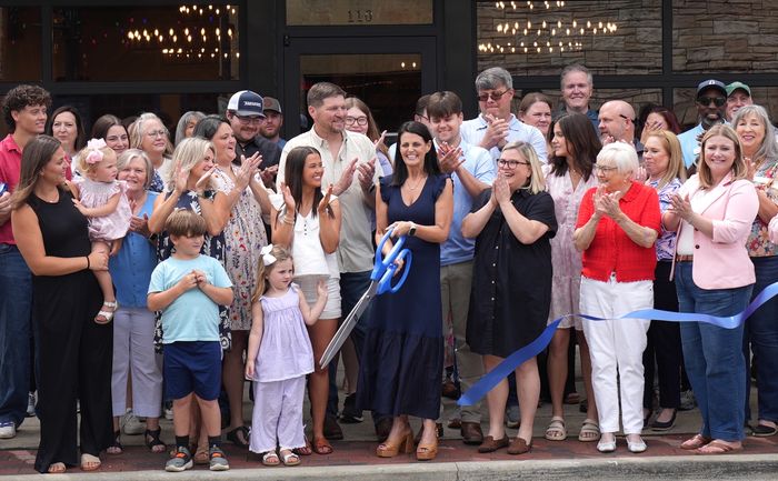 Four Copper Pennies opens for business on Main Street
