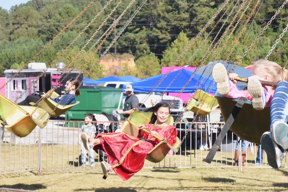Chelsea Village holds second annual fall festival