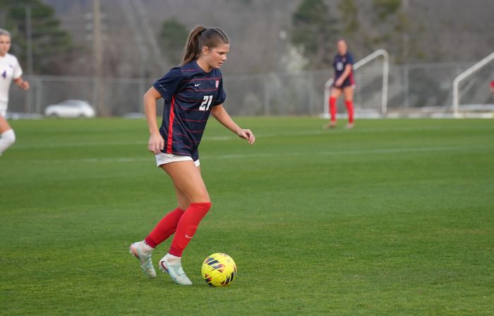 Rylin McCarty breaks through late to lift Oak Mountain past Vestavia H...