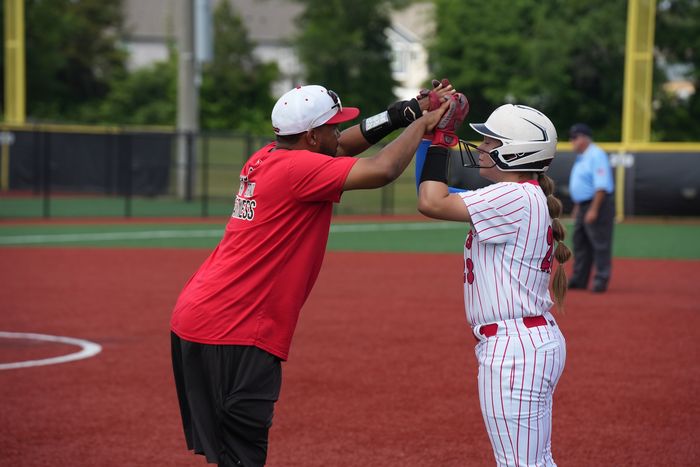 Thompson takes area title with another run-rule win over Hil...