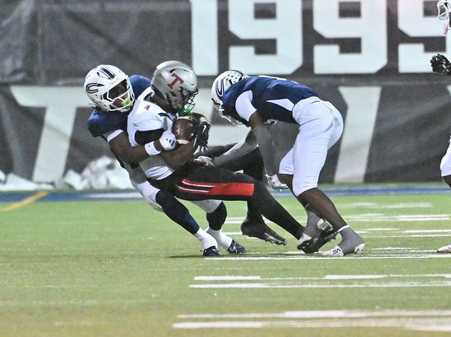 Thompson falls to Clay-Chalkville after leading by 14 at half